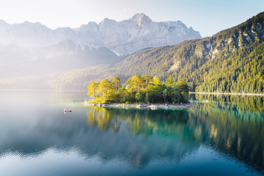 Einzigartig am Fuße der Zugspitze - Eibsee-Hotel