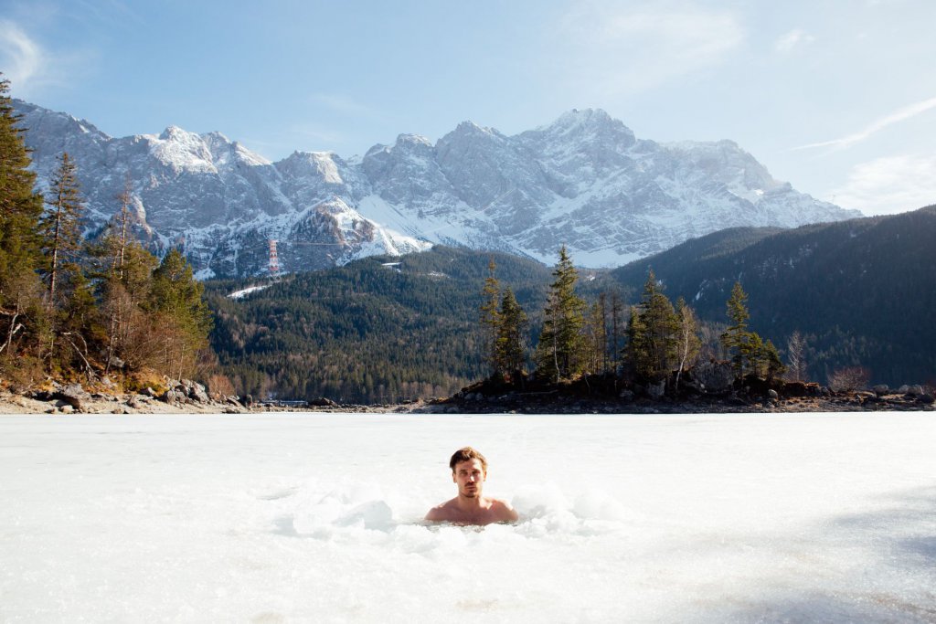 Eisbaden im Eibsee mit 'Embrace Your Breath' - Hotel Eibsee